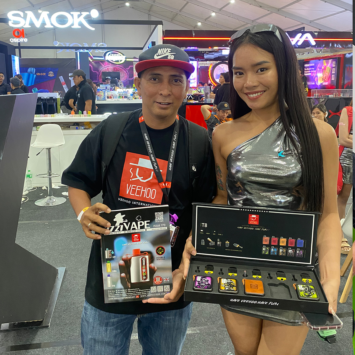 Shanghai Railway Police: A man was fined 500 yuan for smoking vapes on ...